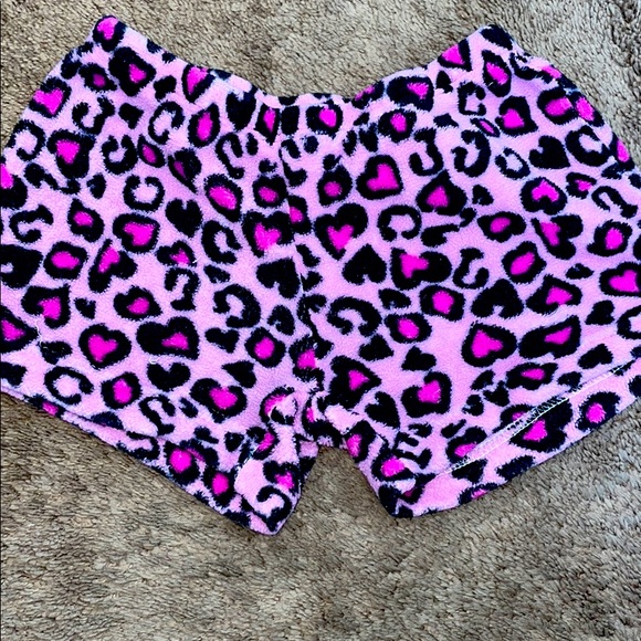 Bottoms | Fancy Girlz Heart Shorts Sm | Poshmark